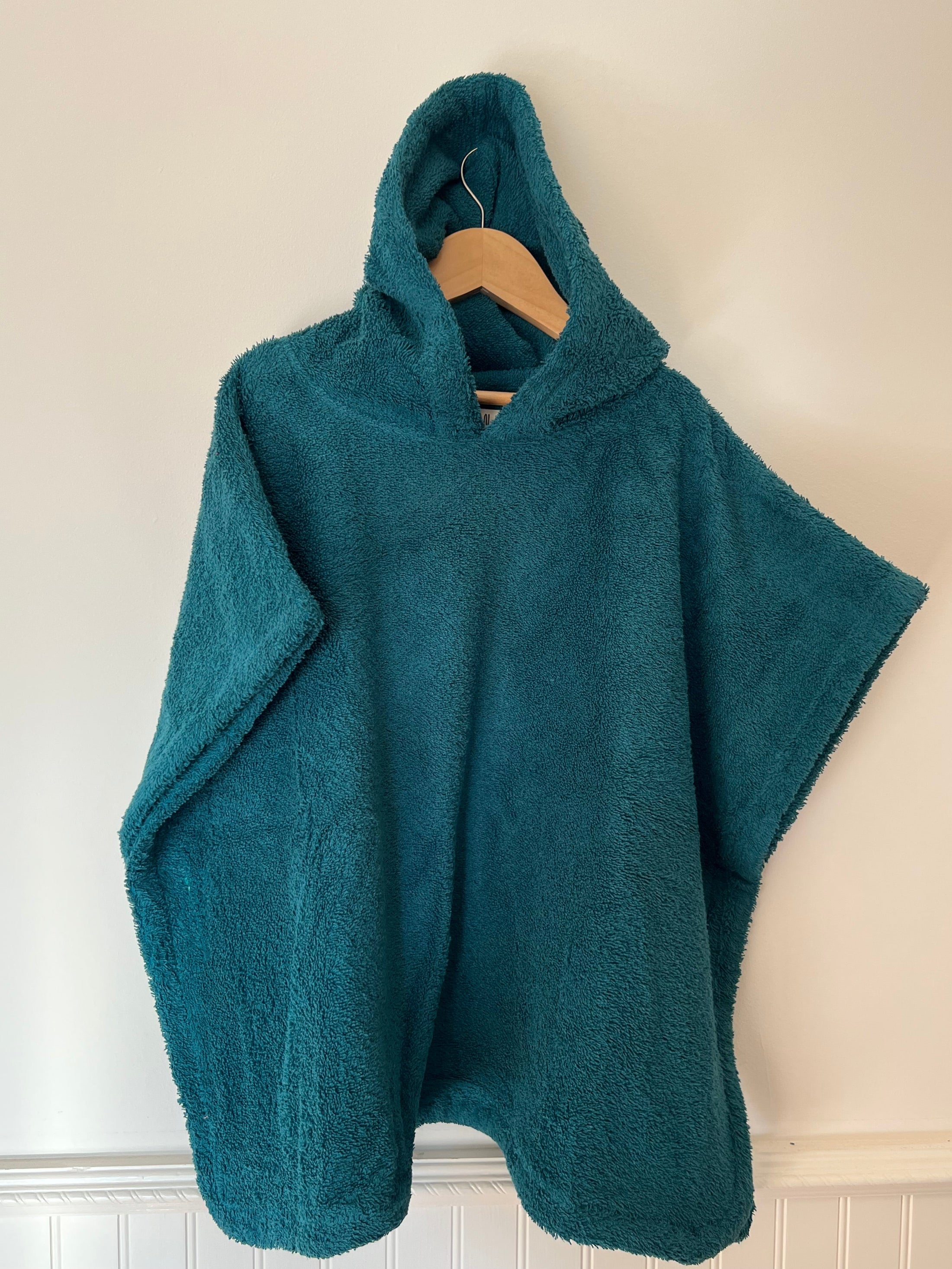 Kids Hooded Poncho – Simone Fan Store